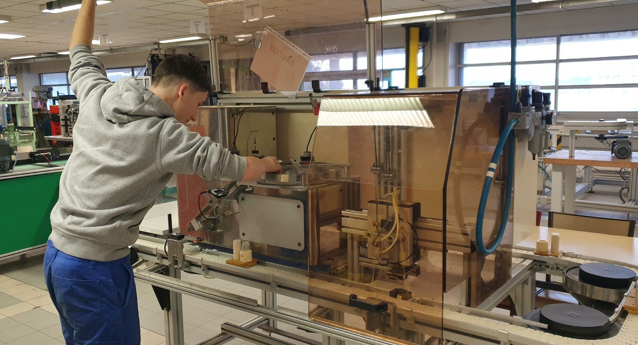 Lycée des métiers G. Cisson, 272 rue André Chenier, 83100 TOULON